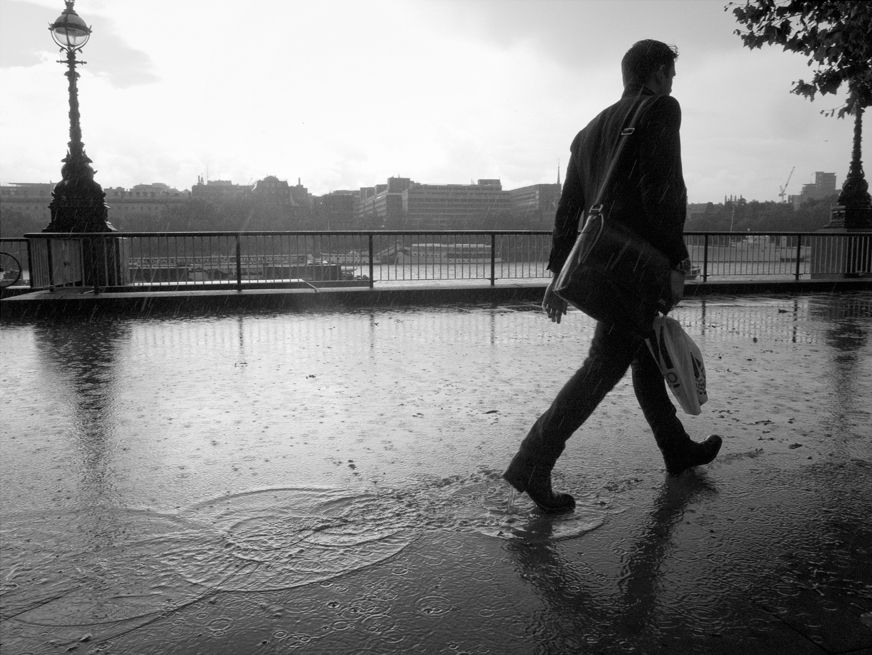 London Street Photography | Urban Street Photographer | Linda Wisdom ...